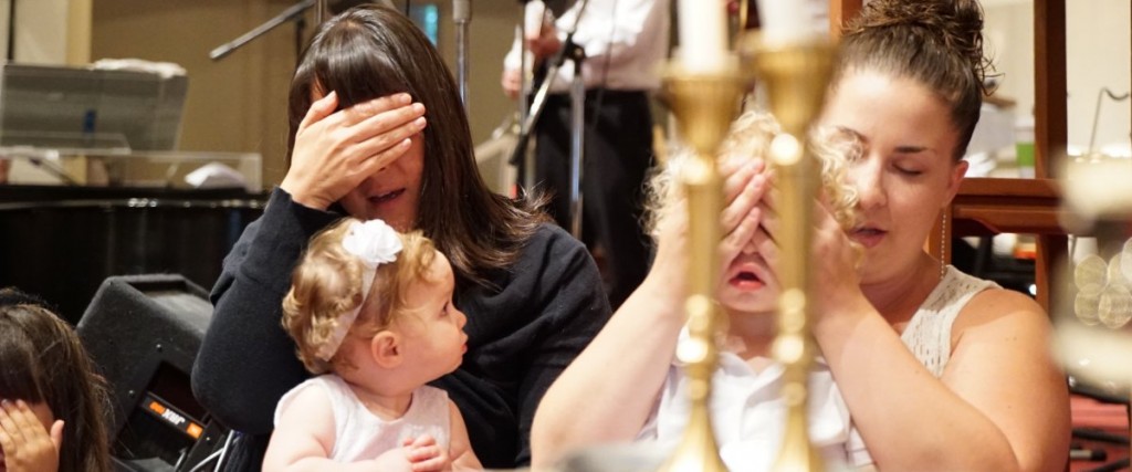How to Light Shabbat Candles – Nashuva